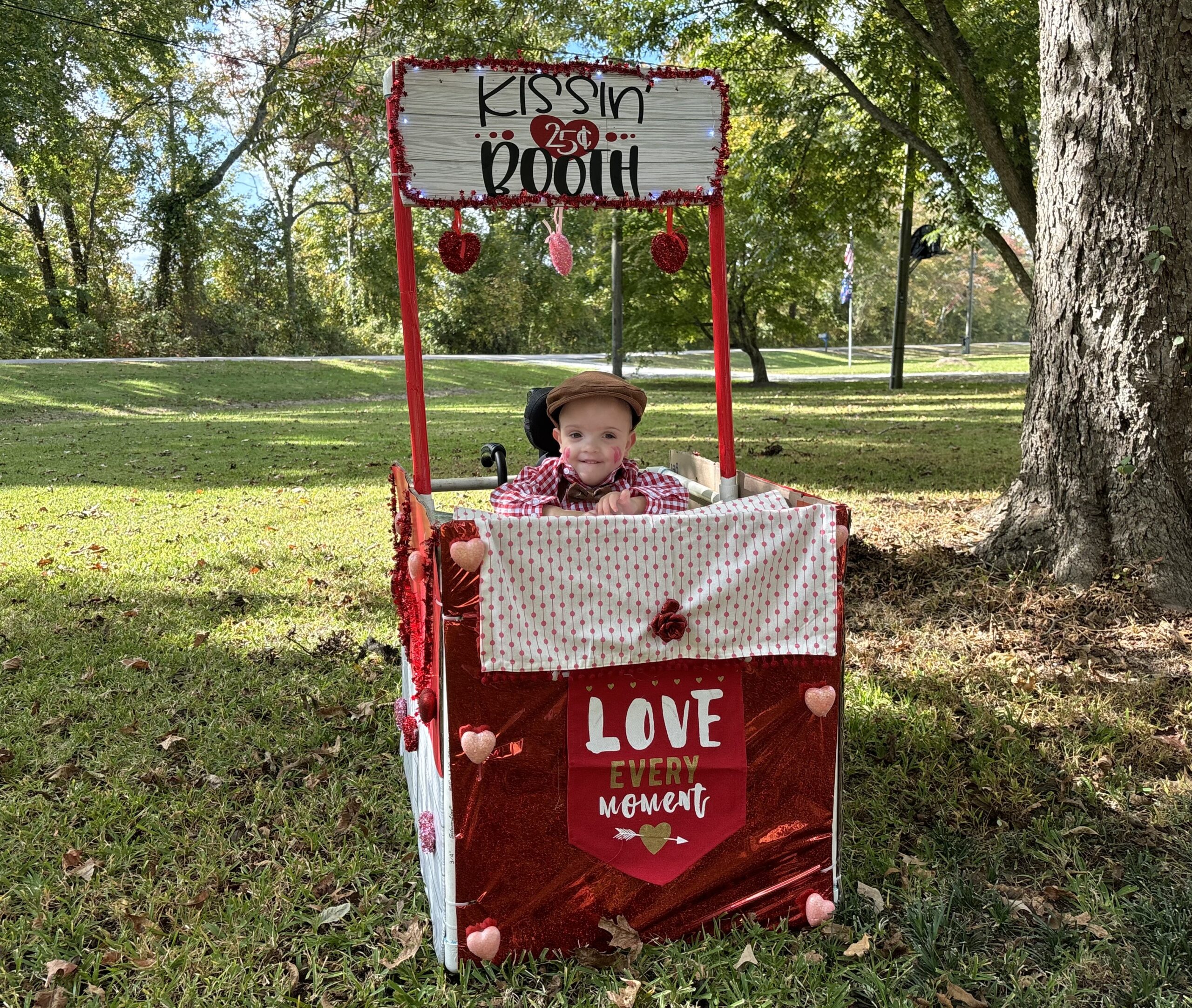 Kissing Booth | Hallowheels 2025 Fundraising Campaign By C.A.T.S.